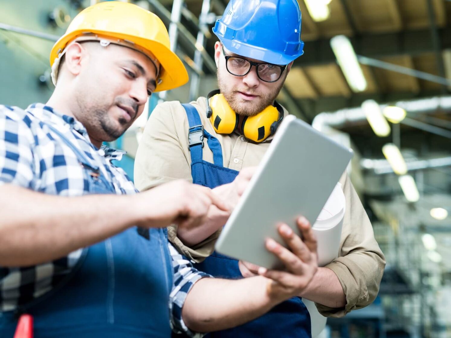 How to become a field service technician | Resco